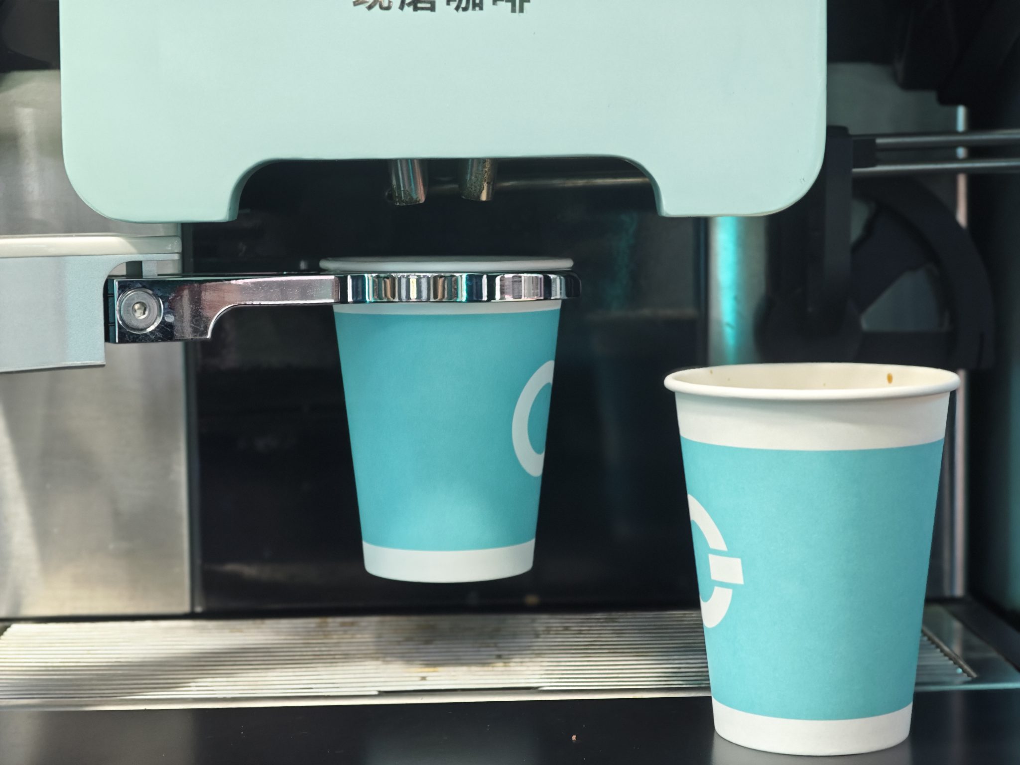 COFE+ Corner Robot Coffee Shop - Compact, Automated Coffee Shops